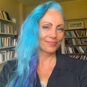 Jo Esra Profile | University of Exeter